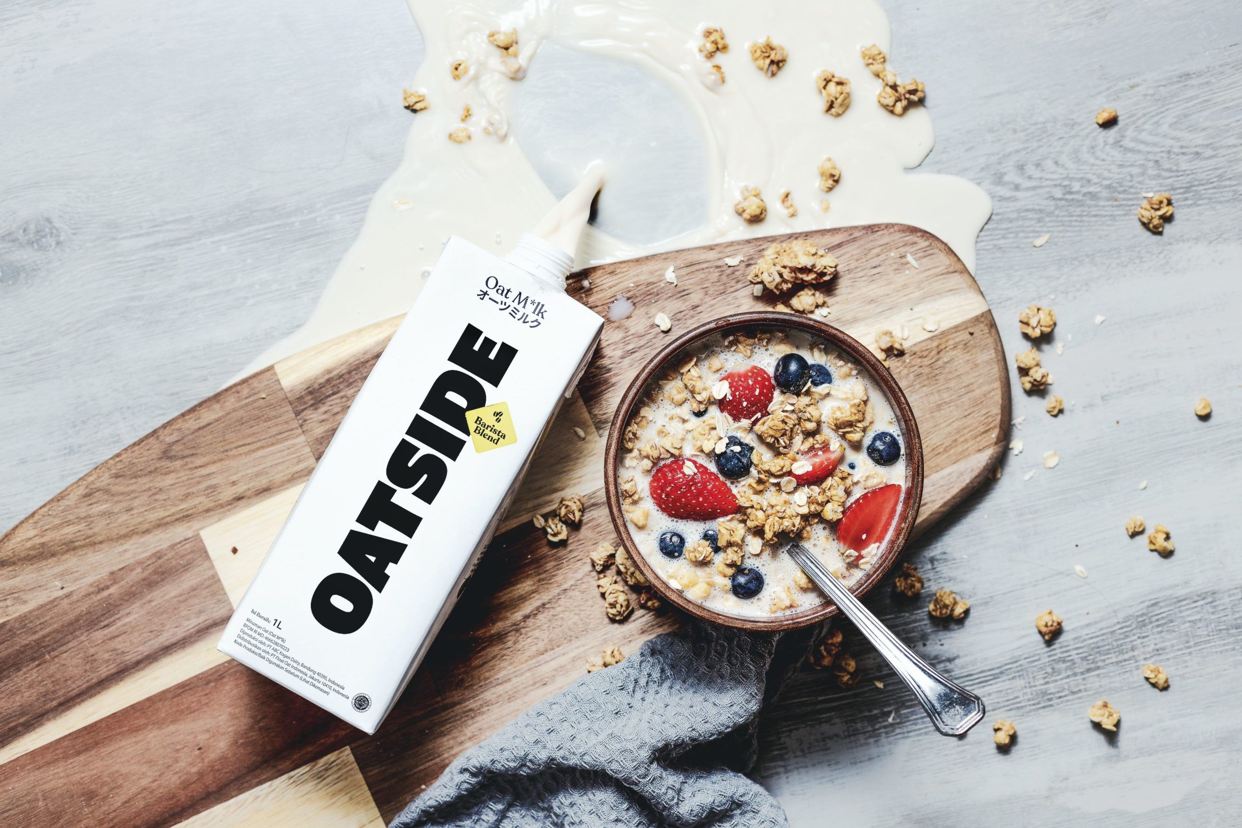 Meet Oatside, the newest (and most delicious) plant-based milk in town