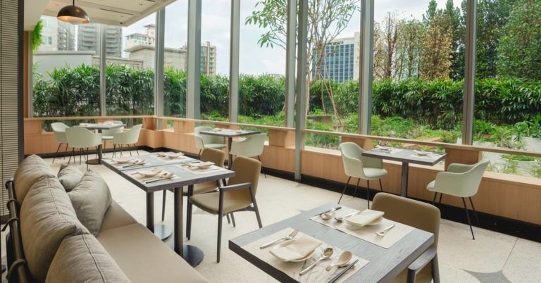 Chatterbox's chicken rice is back: here's what to expect at the restaurant