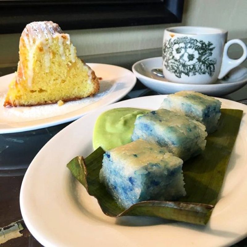 7 best cafes in Clementi for weekend brunch, coffee, and desserts