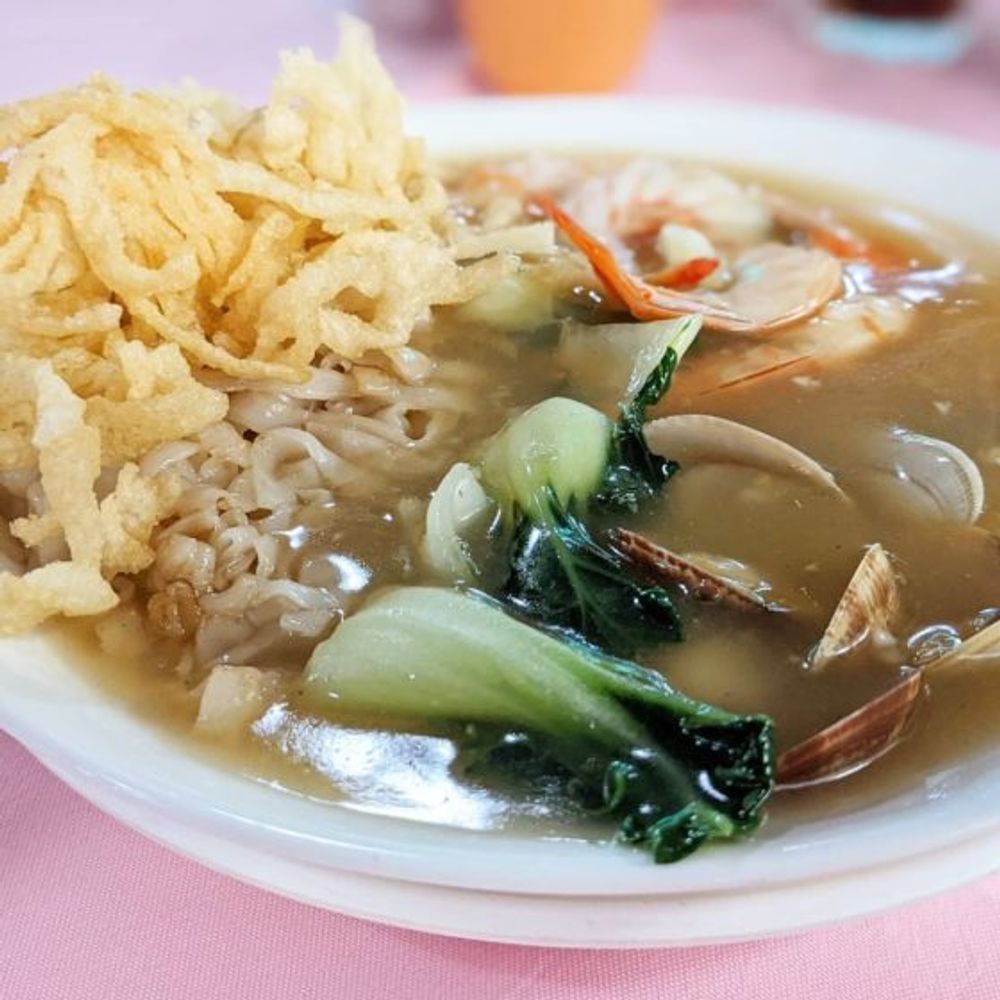 8 places that serve up the best hor fun in Singapore with plenty of wok-hei