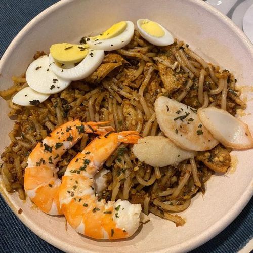 7 places for the best, most fragrant dry laksa in Singapore