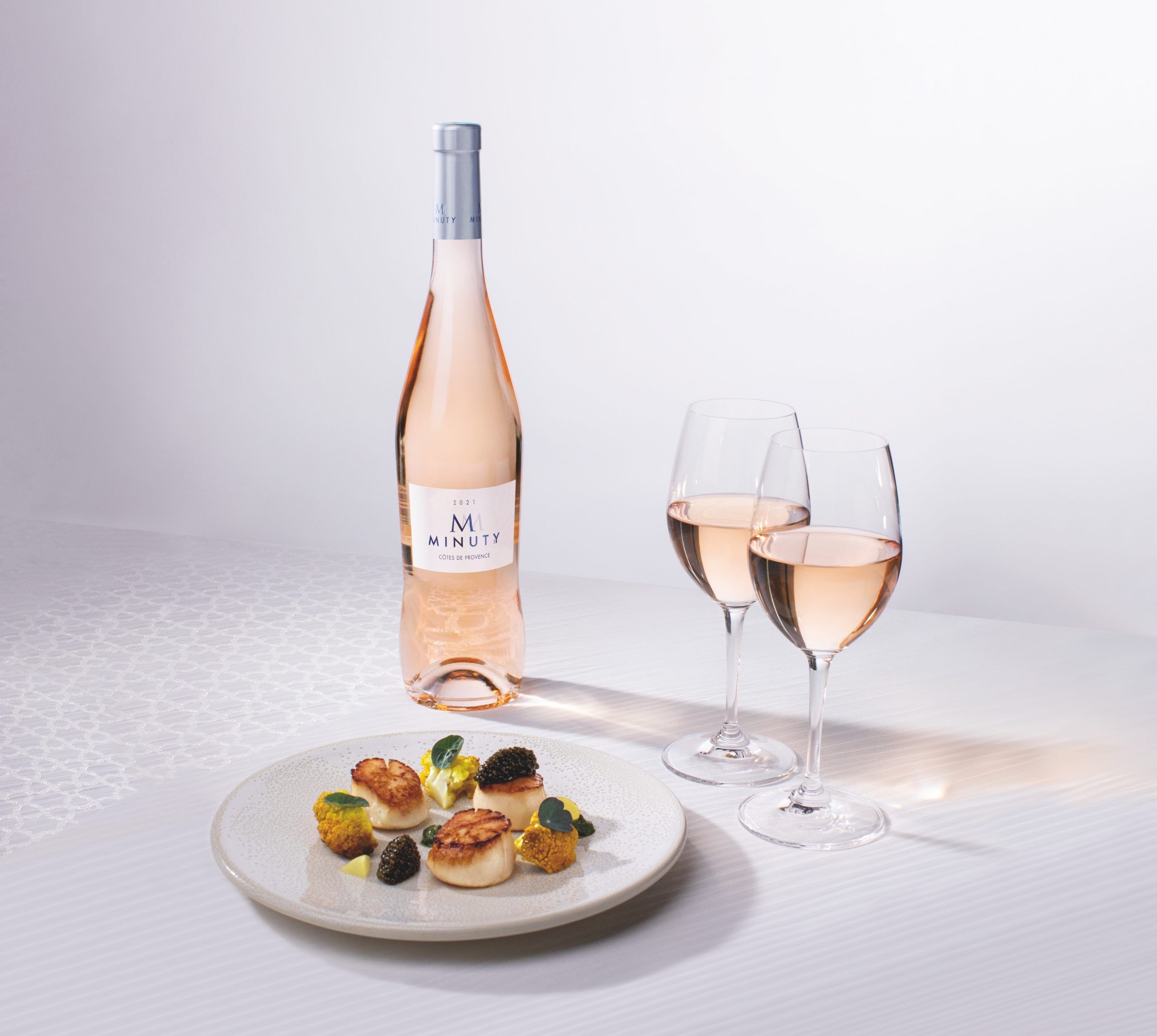 SKAI Bar takes Minuty rosés to new heights with exclusive food pairings