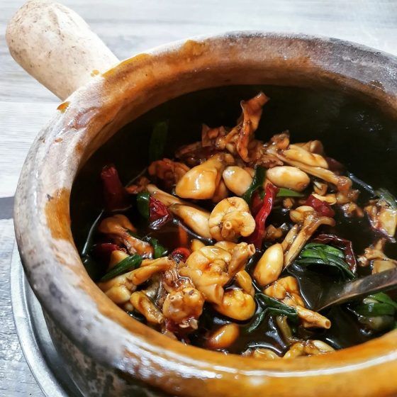 Where to find the best bowls of frog porridge in Singapore