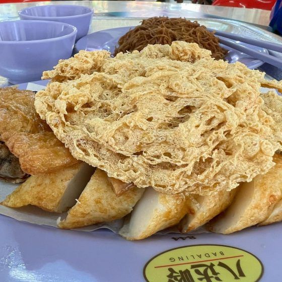 Here's where to find the best prawn fritters and wu xiang in Singapore