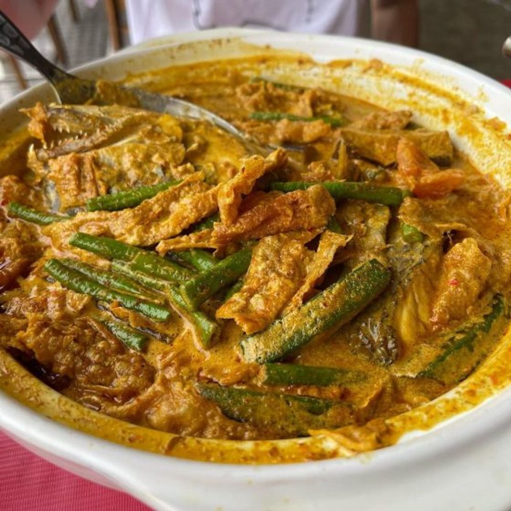 7 best curry fish head in Singapore for a spicy treat on rainy days