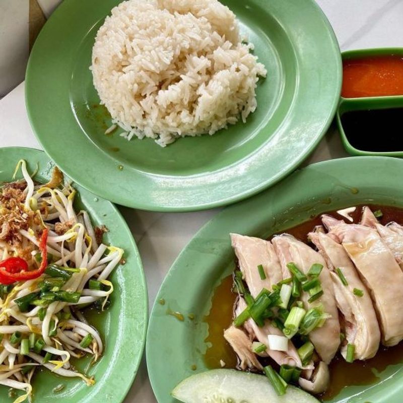 18 places for the best Hainanese chicken rice in Singapore today