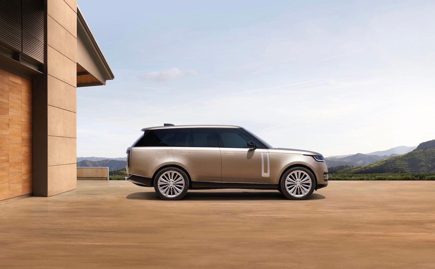 Review: The new Range Rover knows what luxury truly means