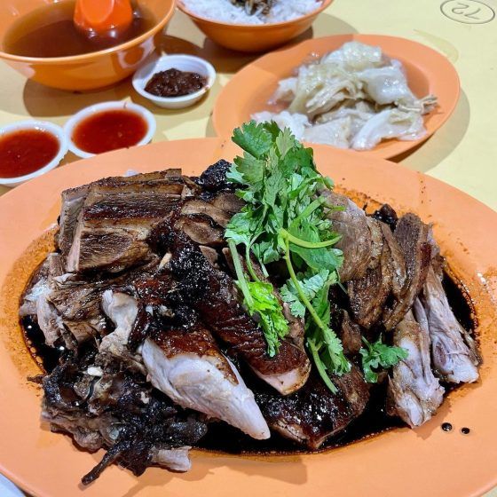 9 hawker stalls for the best braised duck rice in Singapore