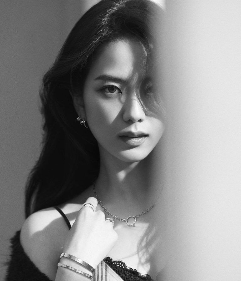 BLACKPINK Jisoo shares her skincare routine for crystal clear skin