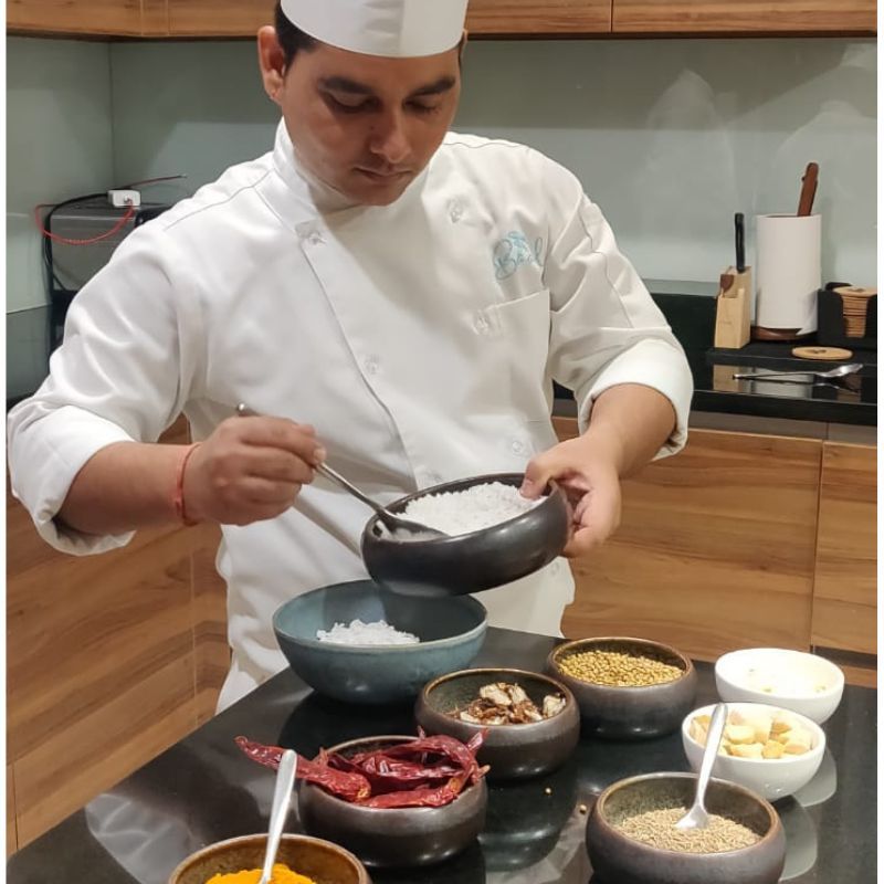 Cook Goan prawn curry like a local, courtesy of Baale Resort's Chef Anil
