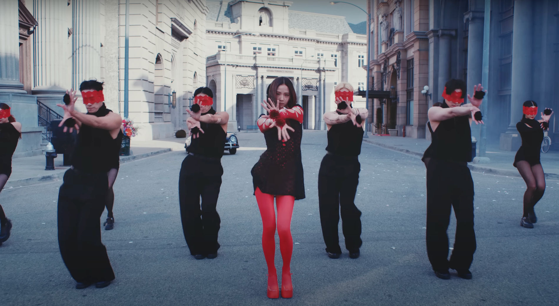 Your guide to all of Jisoo's outfits in the music video 'Flower'