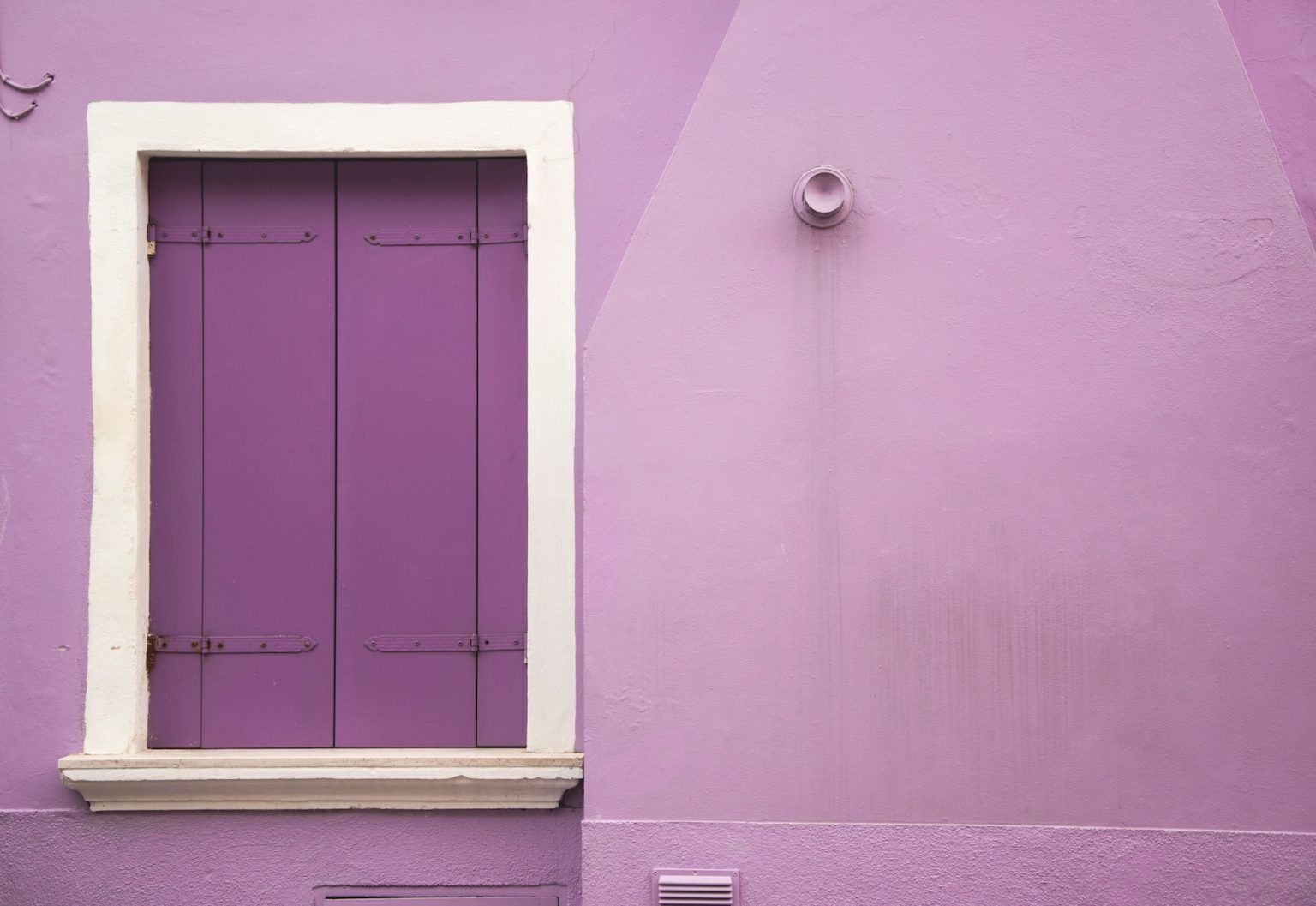 5 Feng Shui colours to attract wealth and abundance to your home & office