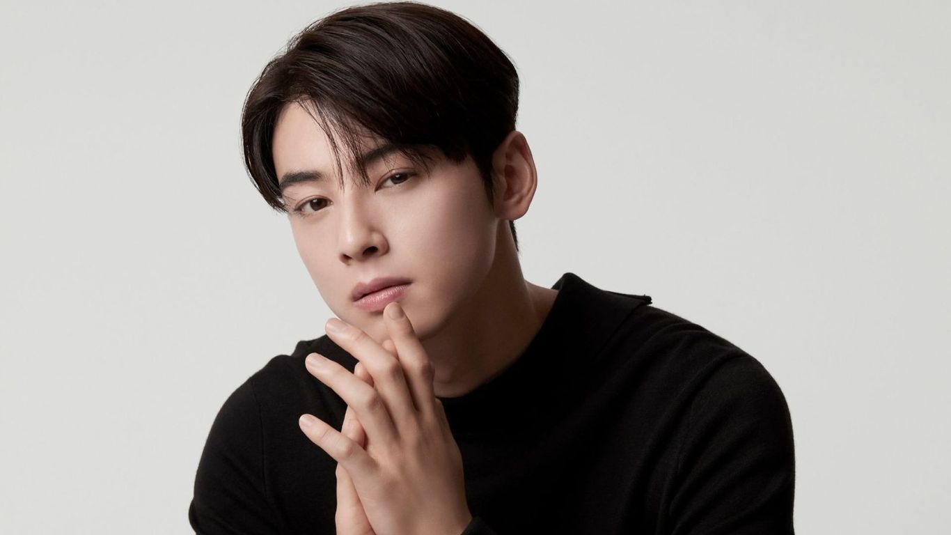 Meet ASTRO's Cha Eun-woo in Singapore at Dior perfume launch event