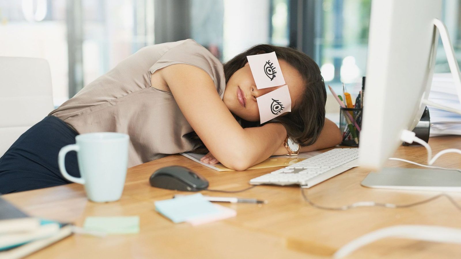 The benefits of napping in the day include improved brain health