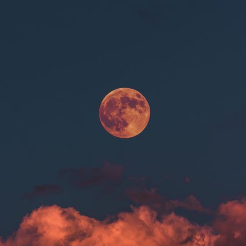 Manifestation techniques: The ultimate guide for all zodiac signs