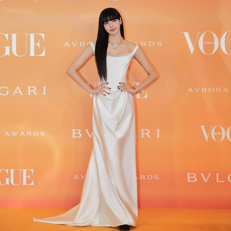 6 iconic looks that turned BLACKPINK's Lisa into a fashion maven