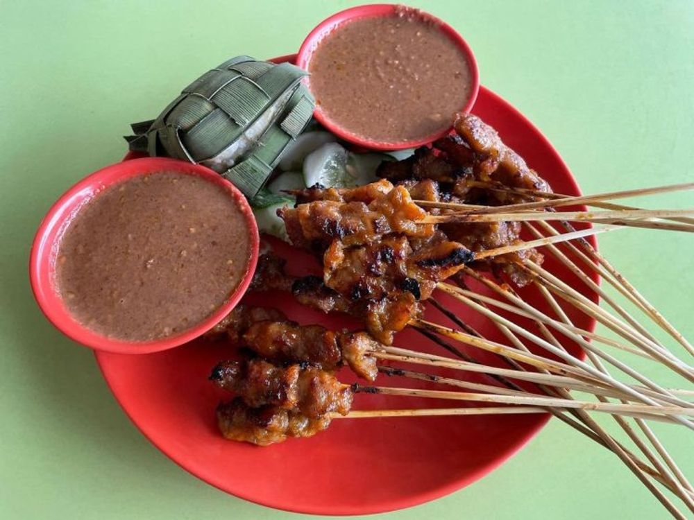 13 stalls for the best food at Clementi 448 Food Centre