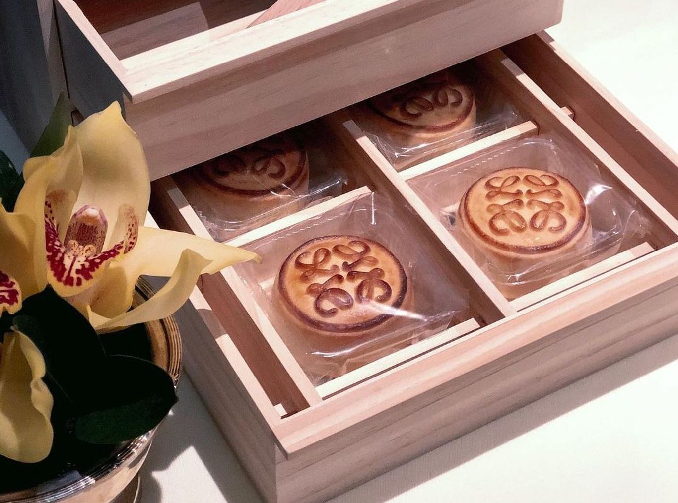 5 most luxurious mooncakes the world has ever seen
