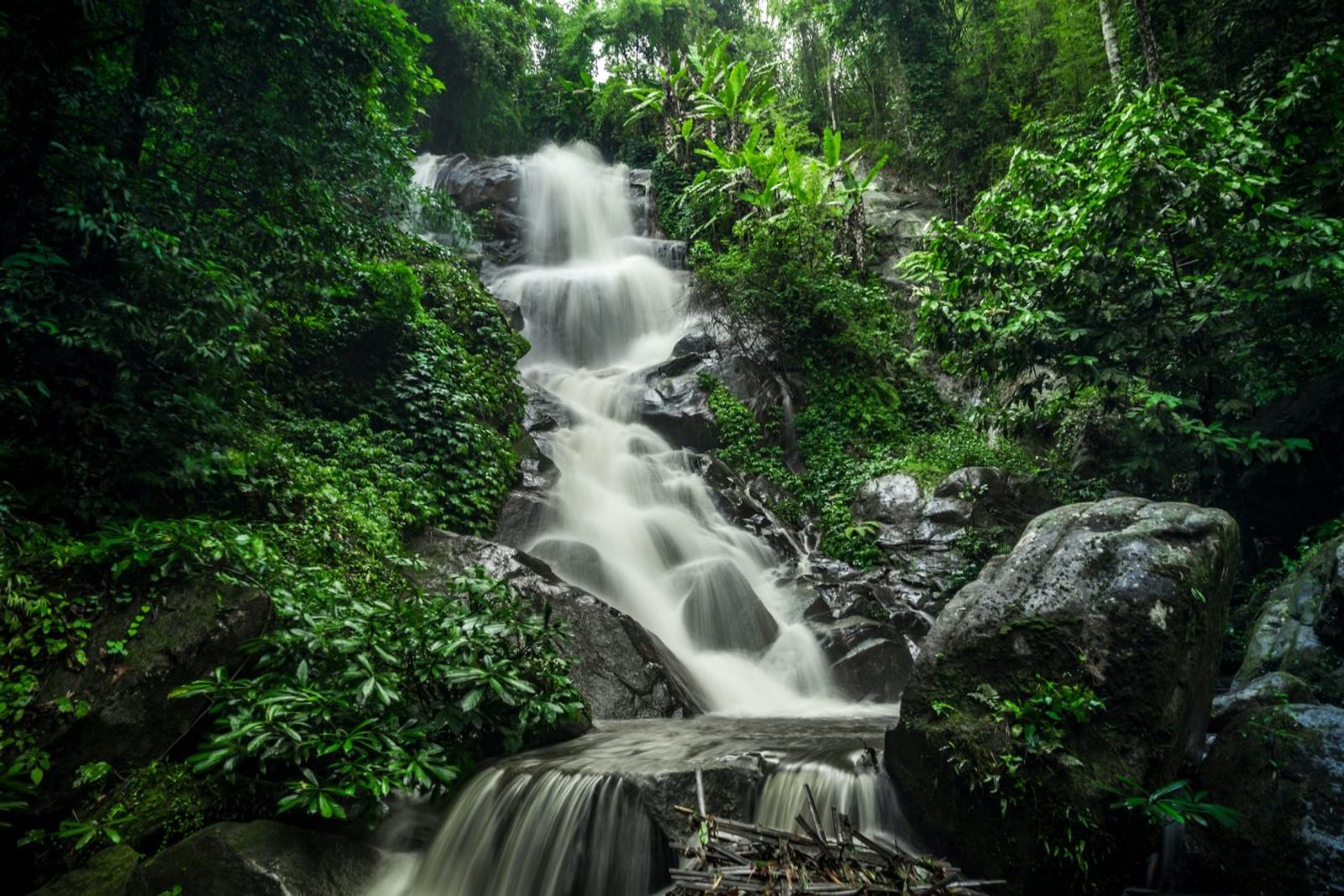 10 best waterfalls in Thailand you should visit in your lifetime