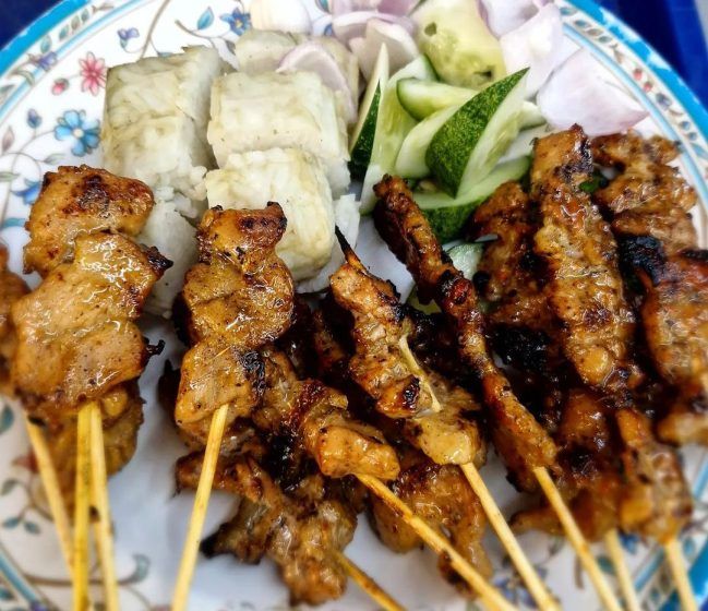 9 hawkers to check out for the best satay in Singapore