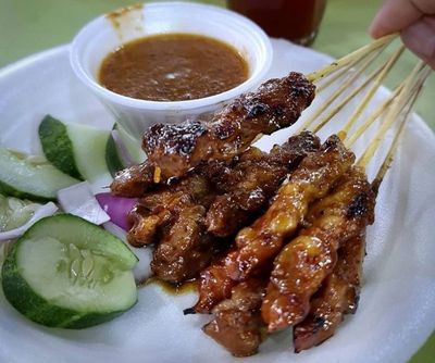 9 hawkers to check out for the best satay in Singapore