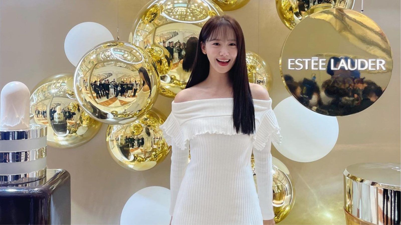 Meet YoonA at Estée Lauder's Beauty Sleep Lounge in Singapore