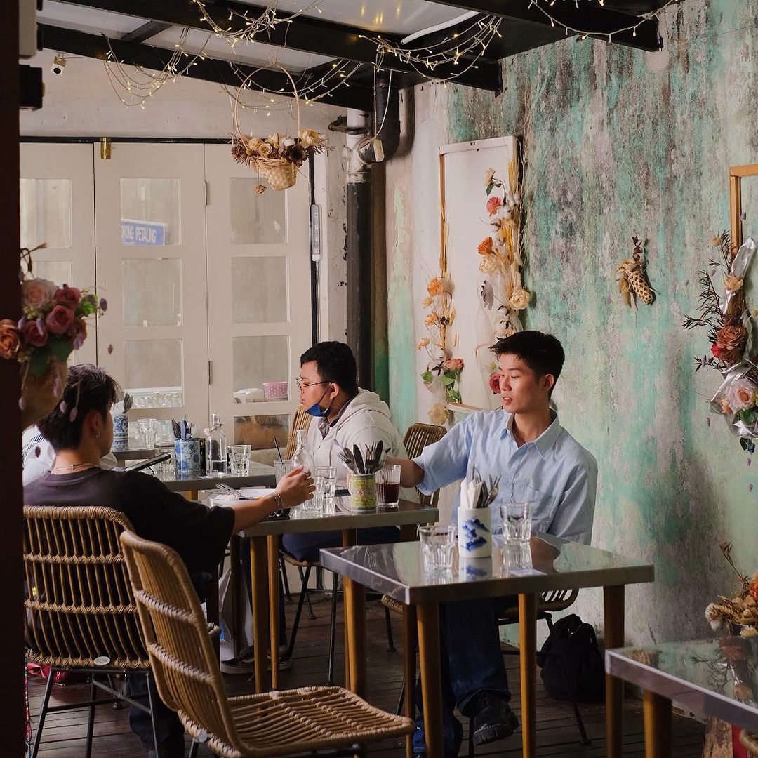 8 best-vintage cafes in KL that will bring back all the nostalgia