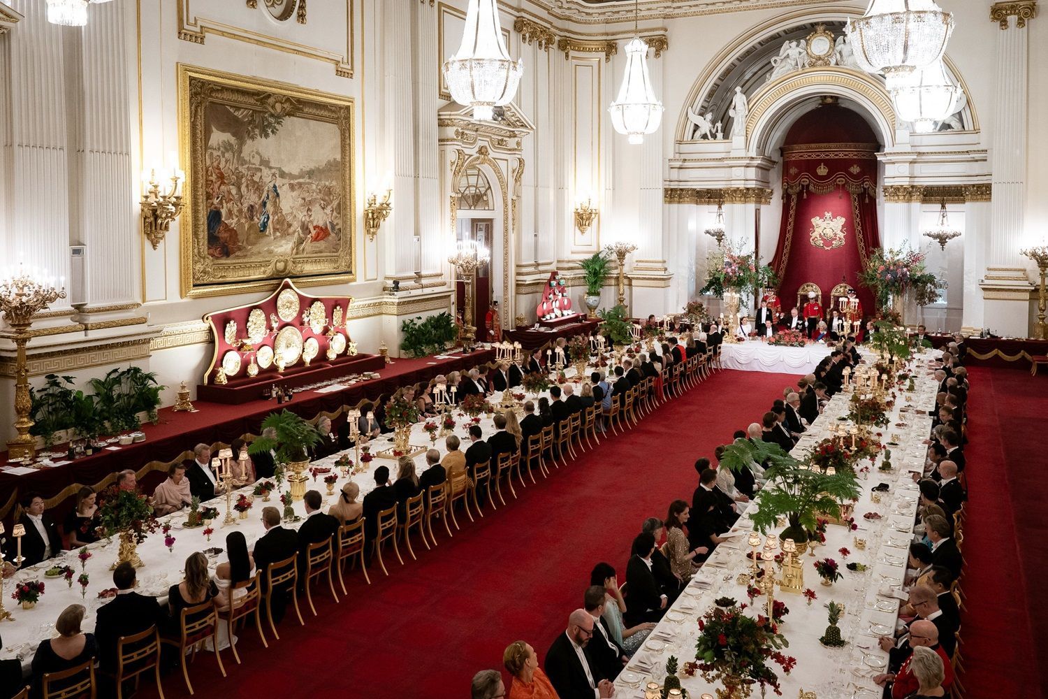 King Charles III praises BLACKPINK at Buckingham Palace gala
