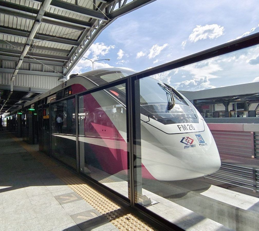 MRT Pink Line in Bangkok: What to eat, see, and do along the new line