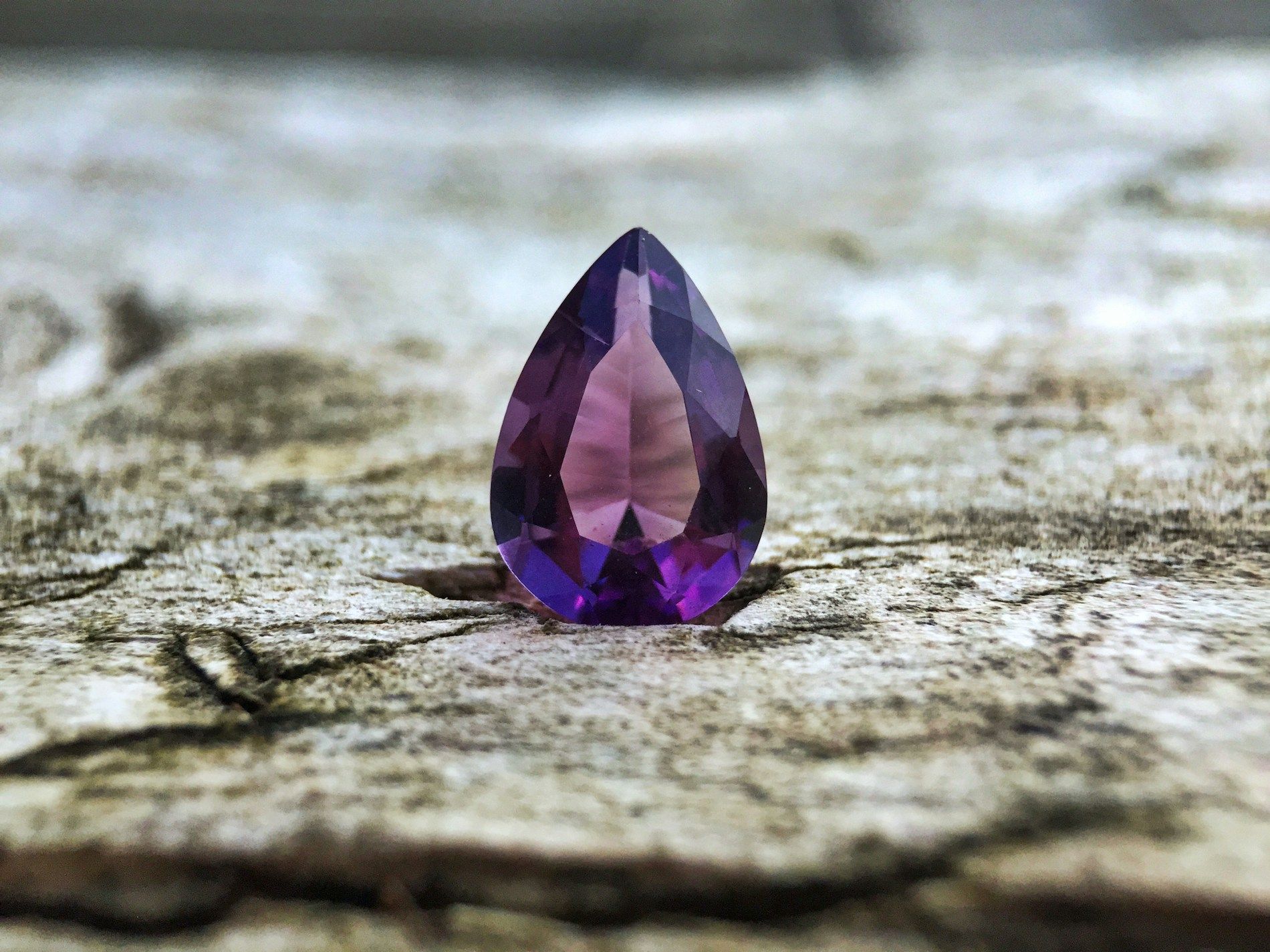 Lucky gemstones for Chinese zodiac signs in Year of the Dragon 2024