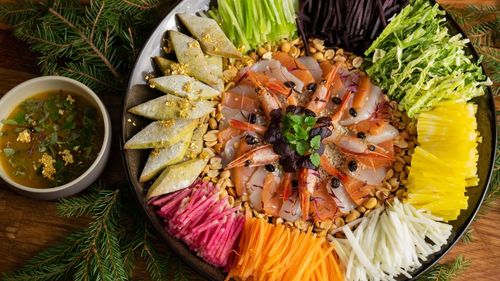 13 best yu sheng in Singapore to check out this Lunar New Year 2024