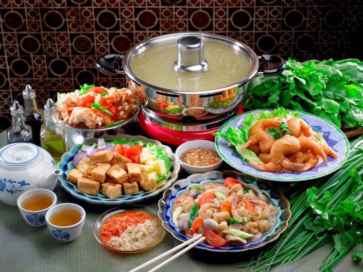 15 places for the best steamboat in Singapore and what to order there