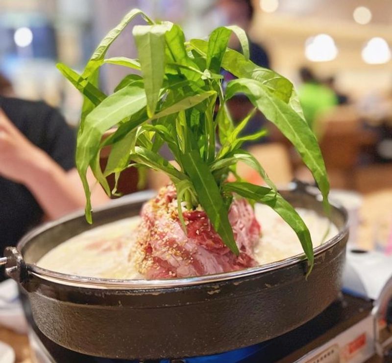 6 restaurants for the best nabe-style Japanese hot pot in Singapore