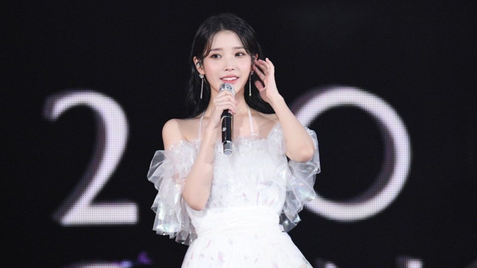 South Korean singer IU: Career, personal life, boyfriend, and more