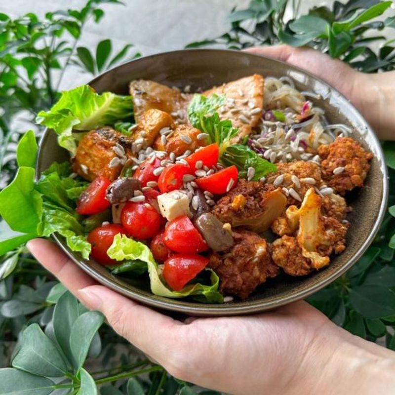 7 best restaurants and cafes for food at Guoco Midtown Singapore