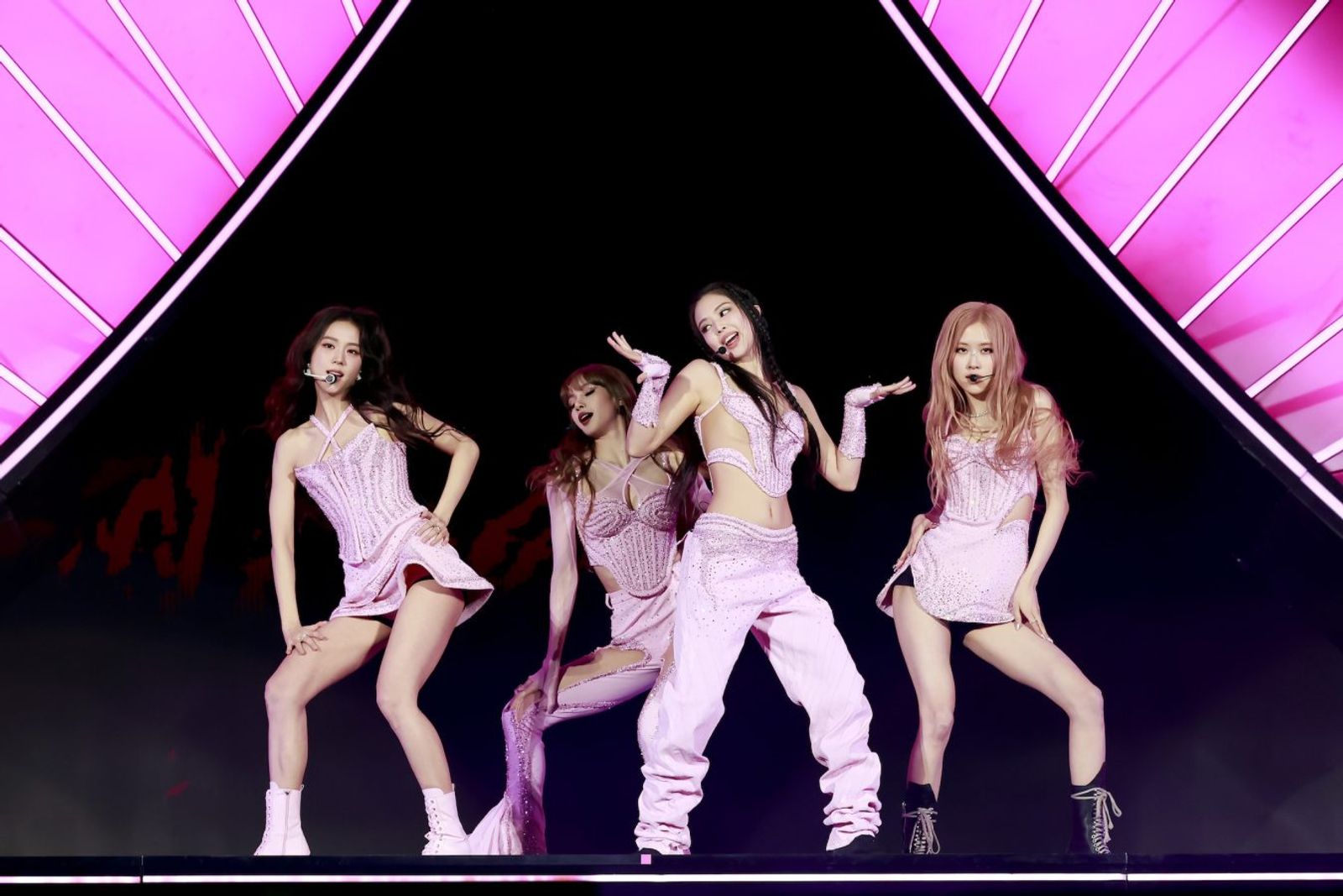 BLACKPINK concert film [BORN PINK]" out in Singapore on 31 July 24