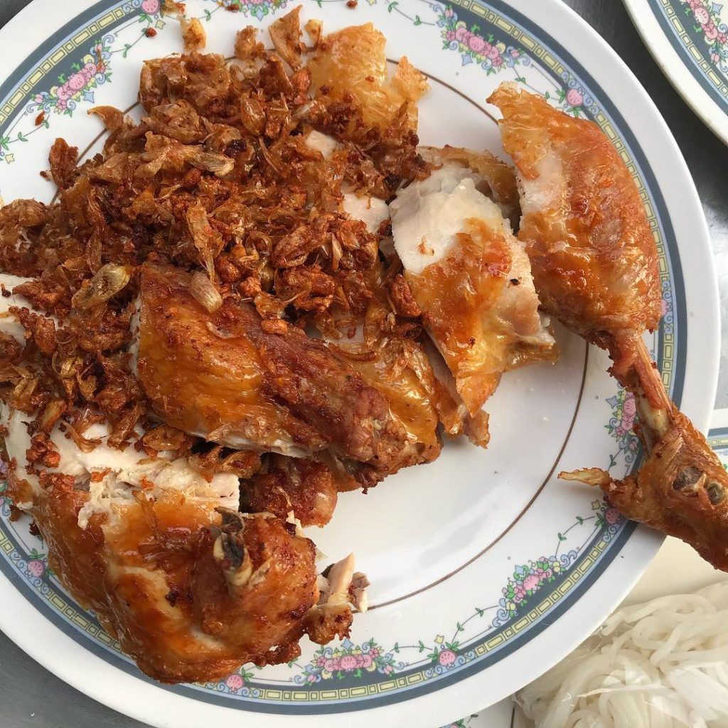 Where to find the best fried chicken in Bangkok, because we deserve one