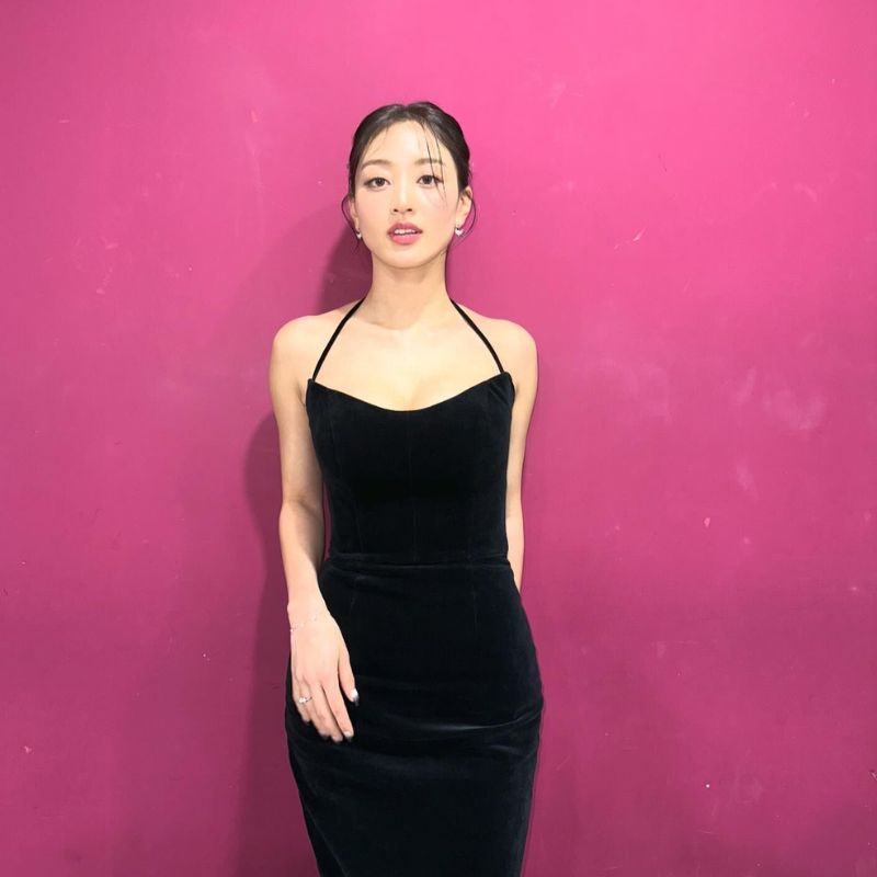 Best Jihyo looks to take inspiration from for a K-pop fashion moment