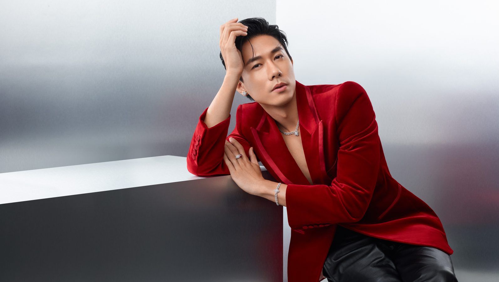 Desmond Tan: "I have a surprisingly huge collection of perfumes"