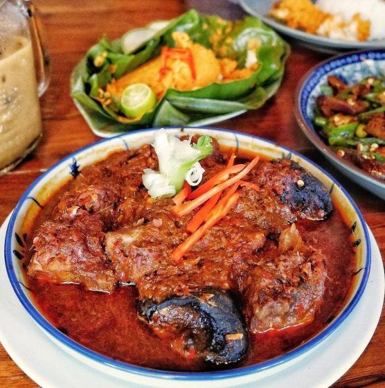 Happy Mansion food guide: xx best restaurants and cafes in the PJ 'hood