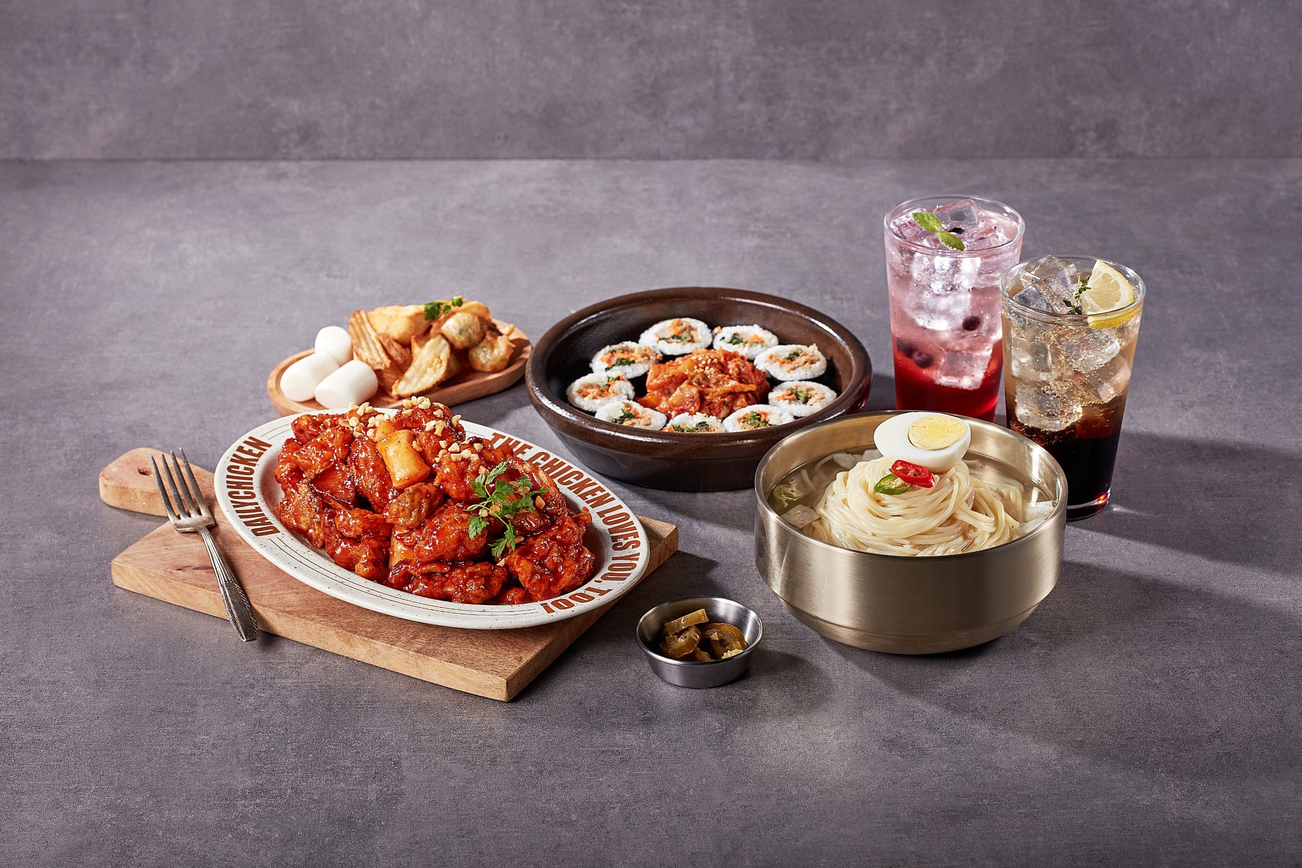DAILY CHICKEN debuts outlet-exclusive Korean food at Bugis Junction