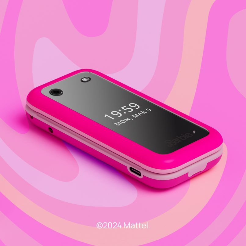 We can't get kenough of the Mattel x HMD Barbie flip phone