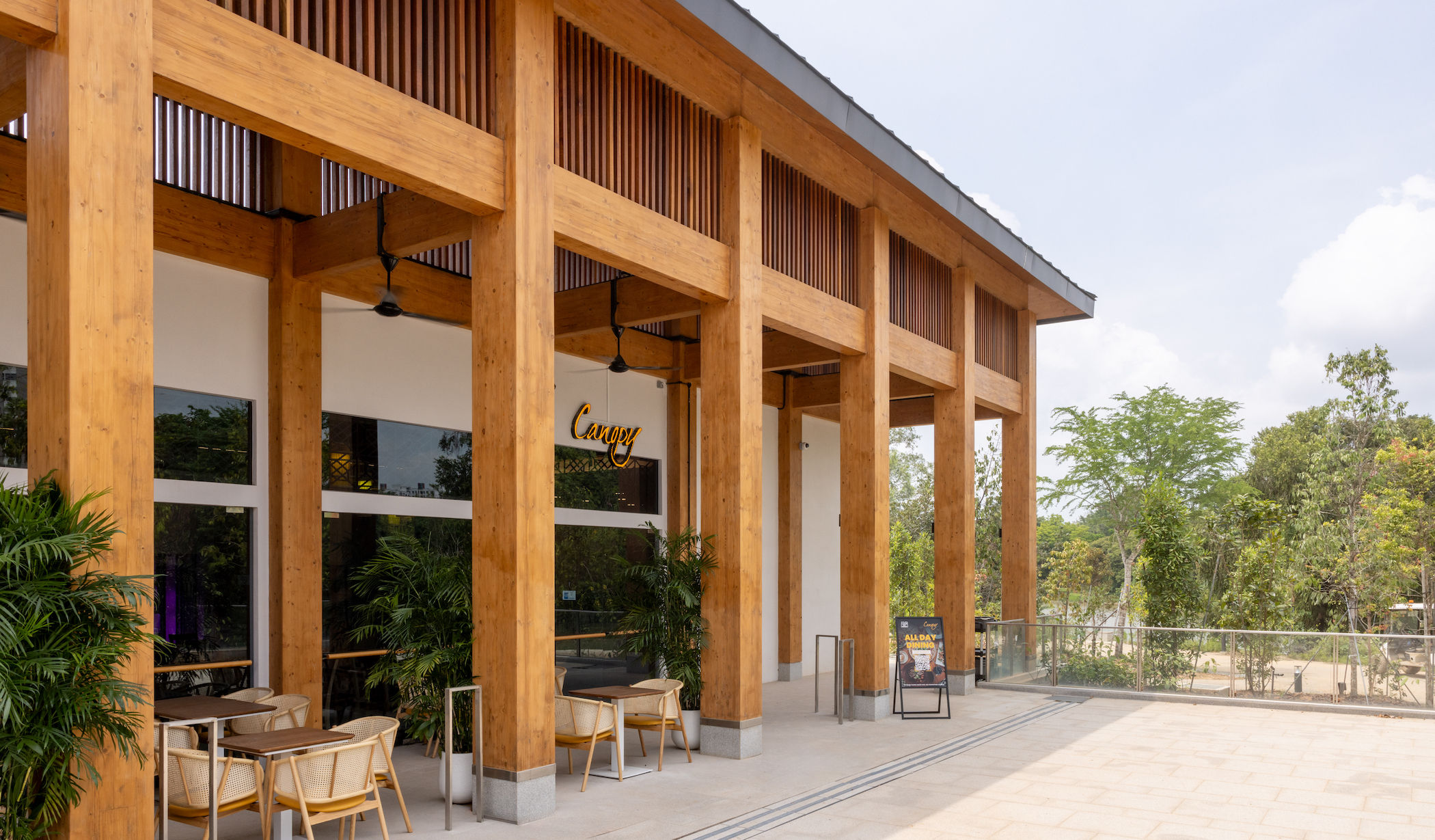 Jurong Lake Gardens: the best places for food and what to order there