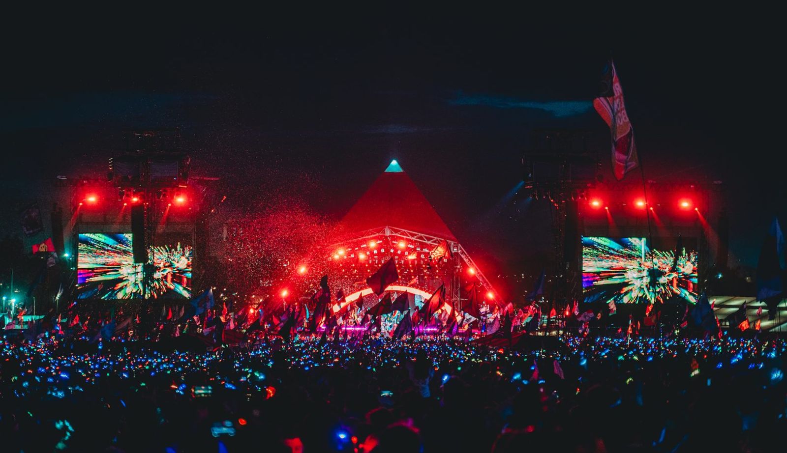 What is 'gig-tripping', one of the biggest travel trends of 2025 ...