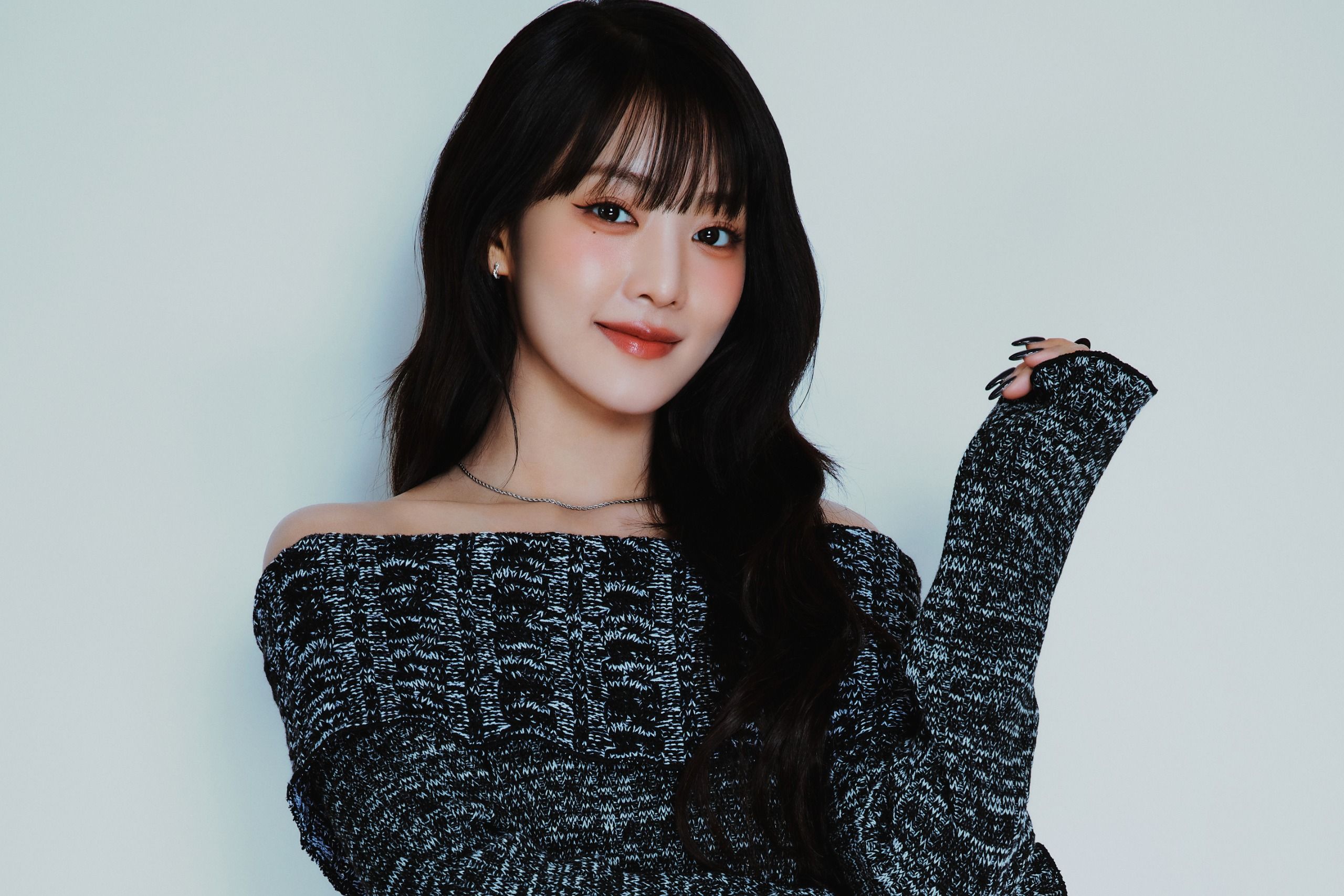 MINNIE of (G)I-DLE to appear at CHAGEE Singapore VivoCity flagship