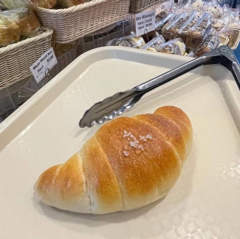 Shio pan in Singapore: Where to find the best Japanese salted butter rolls