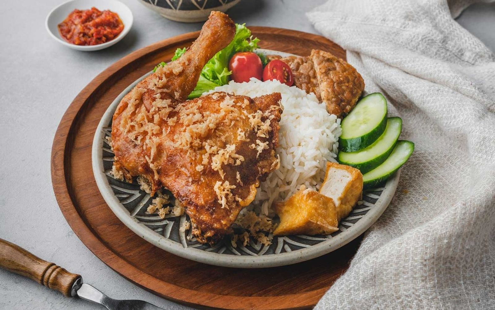 Best ayam penyet in Singapore: 12 places to eat Indonesian smashed chicken | LSA SG