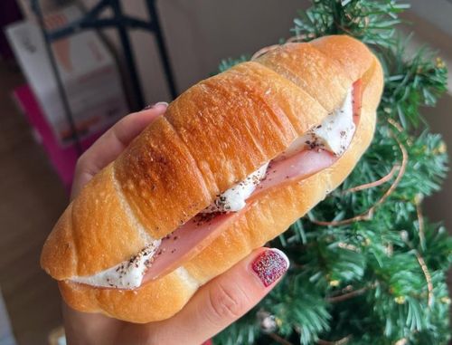 Shio pan in Singapore: Where to find the best Japanese salted butter rolls
