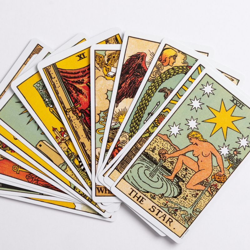 Find your lucky tarot card, according to your zodiac sign | LSA Singapore