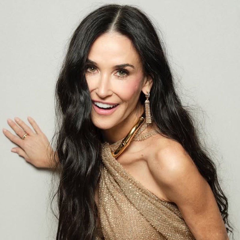 A timeline of Kim Woo-bin and girlfriend Shin Min Ah's romantic love story